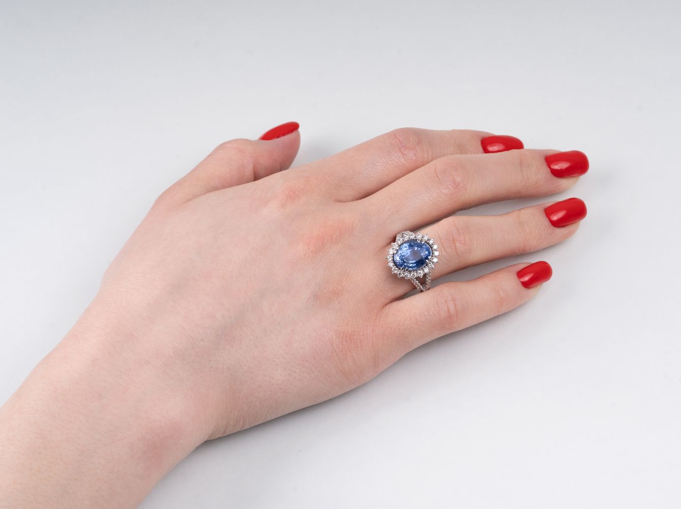 Natürlicher Saphir-Ring mit Brillanten [103724]