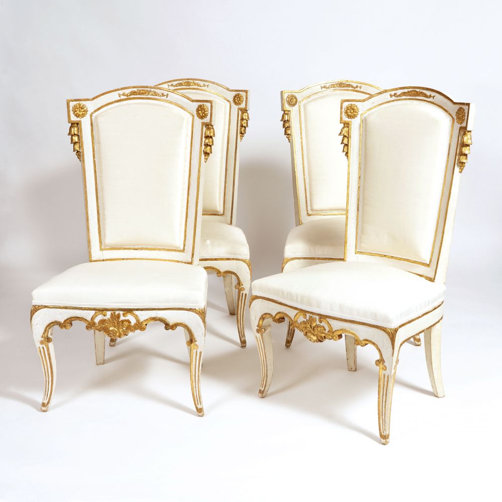 A Set of 4 Louis XVI Chairs [104582]